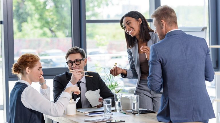 Comment et pourquoi améliorer son aisance orale au travail ? - Mag des ...